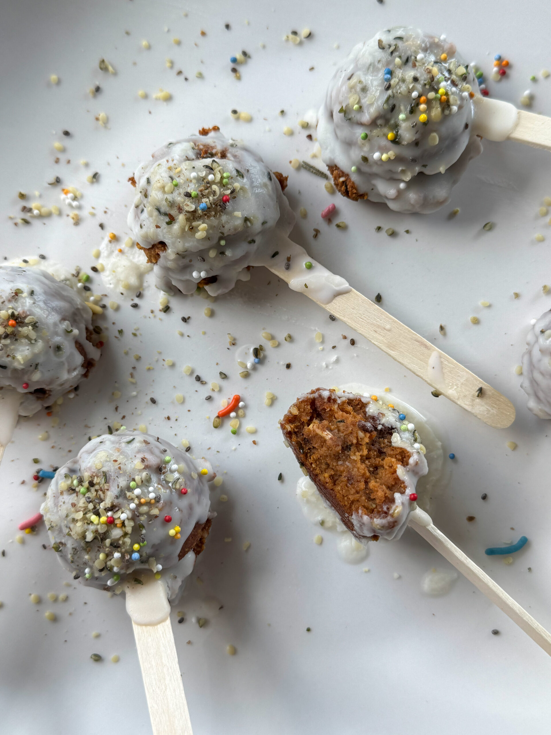 Chocolate Chip Pumpkin Cake Pops (easy 4-ingredient fall treat ...